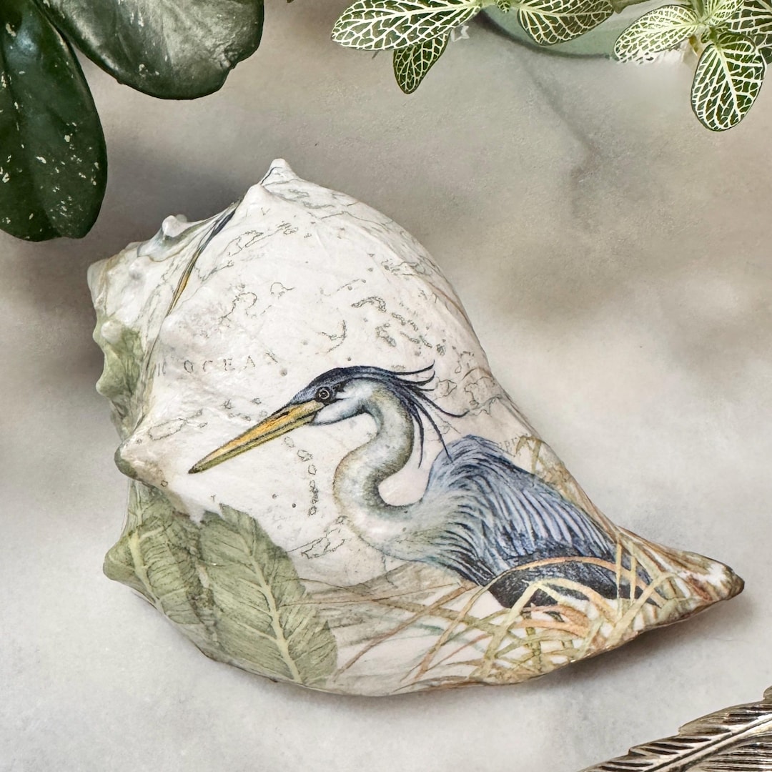 Decoupage Whelk Shell: Blue Heron Coastal Decor - Etsy