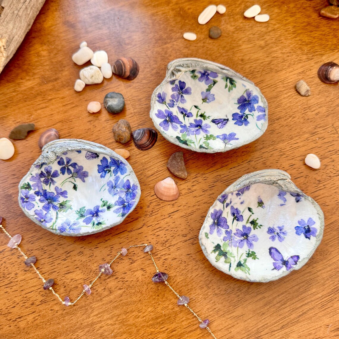 Handcrafted Decoupage Clam Shell: Purple Flowers & Butterfly Trinket ...