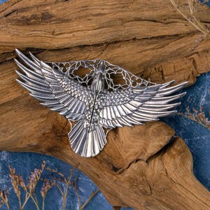 Raven Cloak Clasp - Etsy