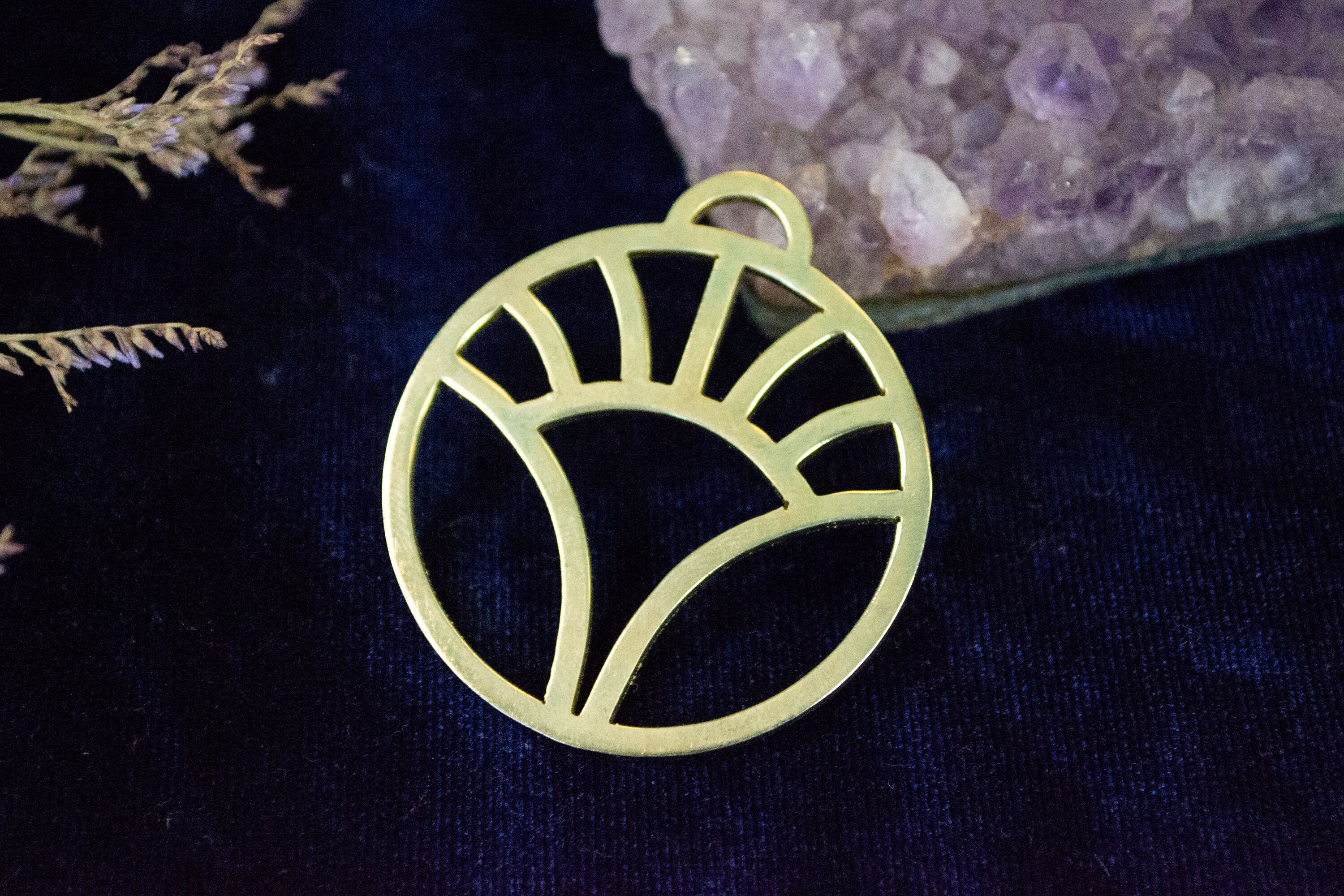 Symbol of Shar Pendant - Etsy