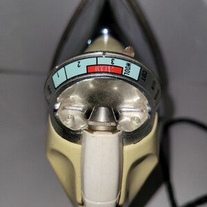 1960s Montgomery Ward Signature Iron - Etsy
