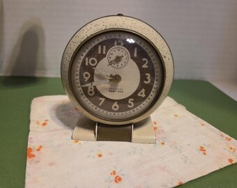 Vintage Westclox “baby Ben” Wind-up Alarm Clock Gold Trim Beige Metal ...