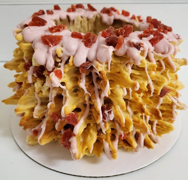 Strawberry Shortcake Birthday and Wedding Tree Cake ( Sakotis ...