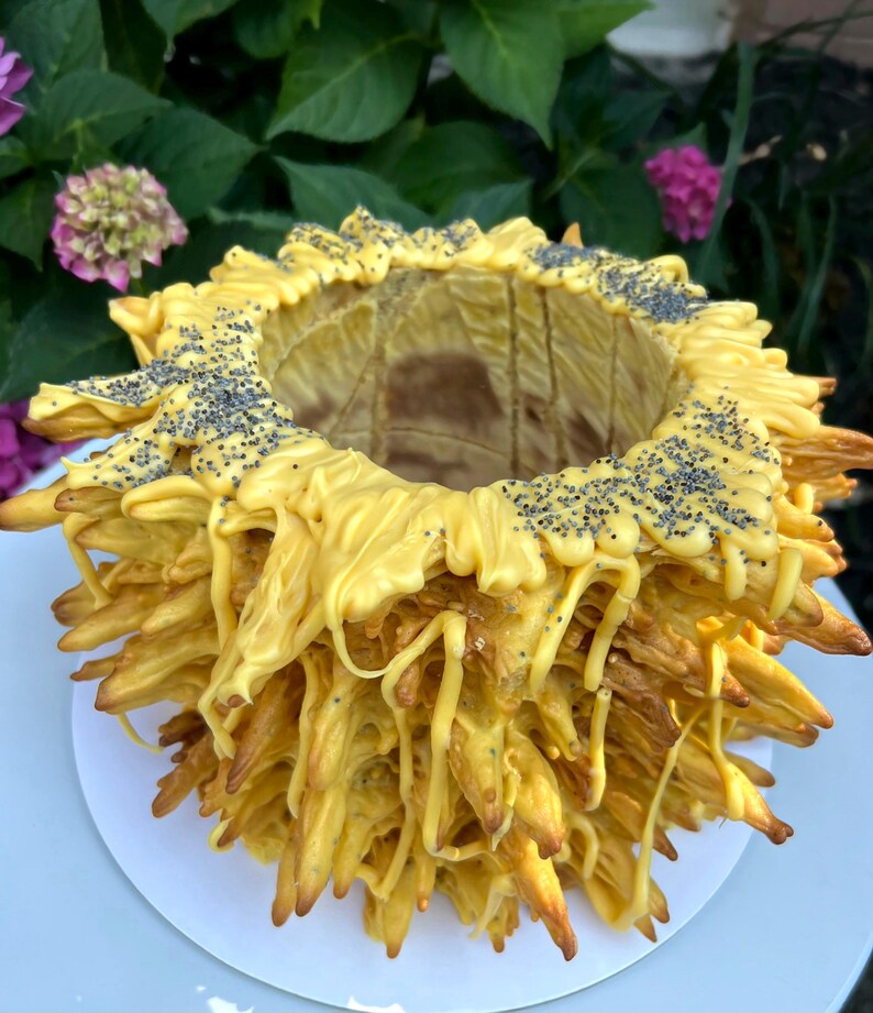 Lemon Poppy Seed Birthday and Wedding Tree Cake ( Sakotis ) ( Raguolis ...