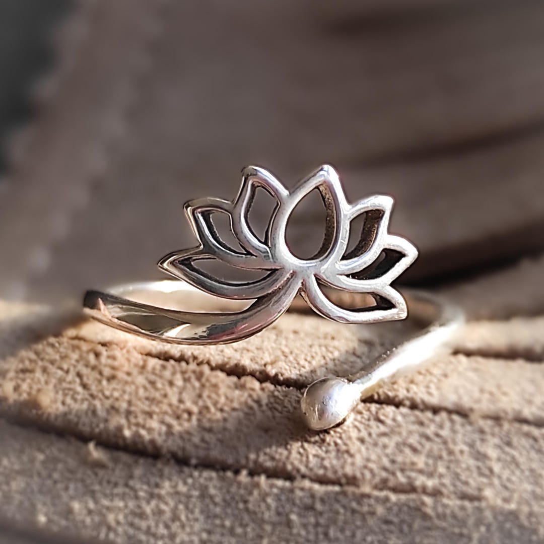 Lotus Flower Ring. Filigree Lotus Jewelry. Boho Chic Flower Band ...