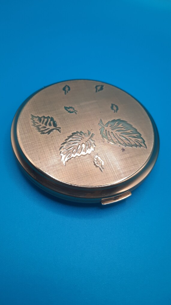 Stratton Gold Powder Compact - Gem