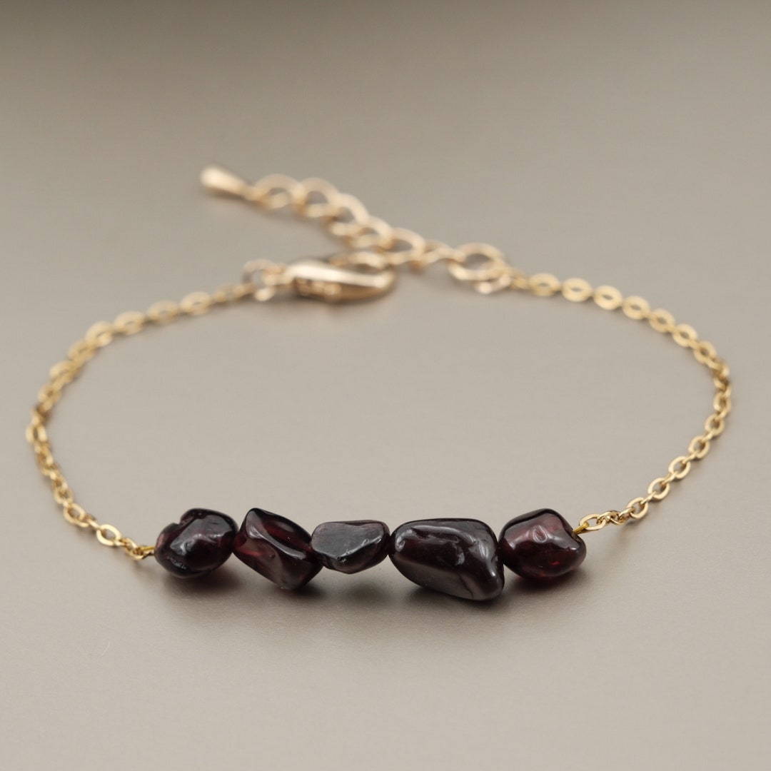 Armaband aus Granat/Lolit mit Stahlkette, Edelsteinarmband ...
