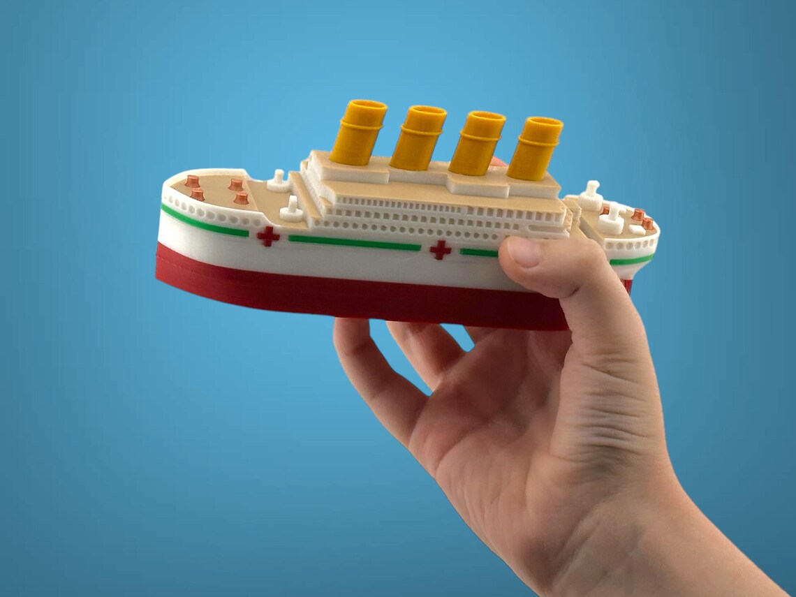 The Britannic Floating 6 Inch Bath Boat From TUBTASTIC, Pretend Play ...