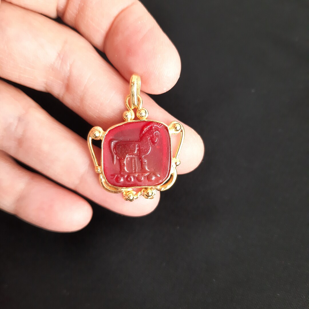 Intaglio Glass Trojan Horse Pendant, Glass Art Intaglio Silver Pendant ...