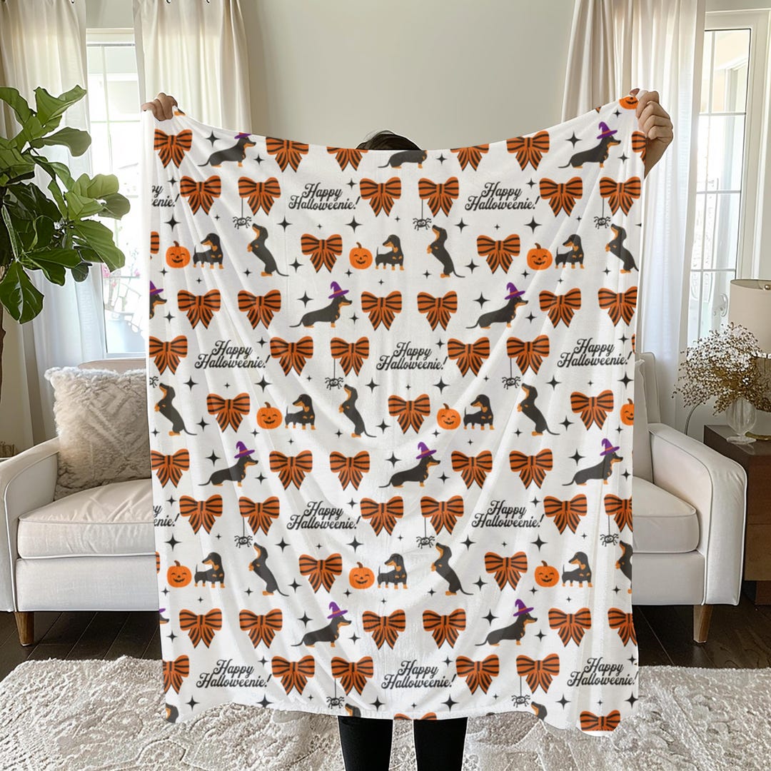 Happy Halloweenie Dachshund Throw Blanket, Cozy Halloween Blanket With ...