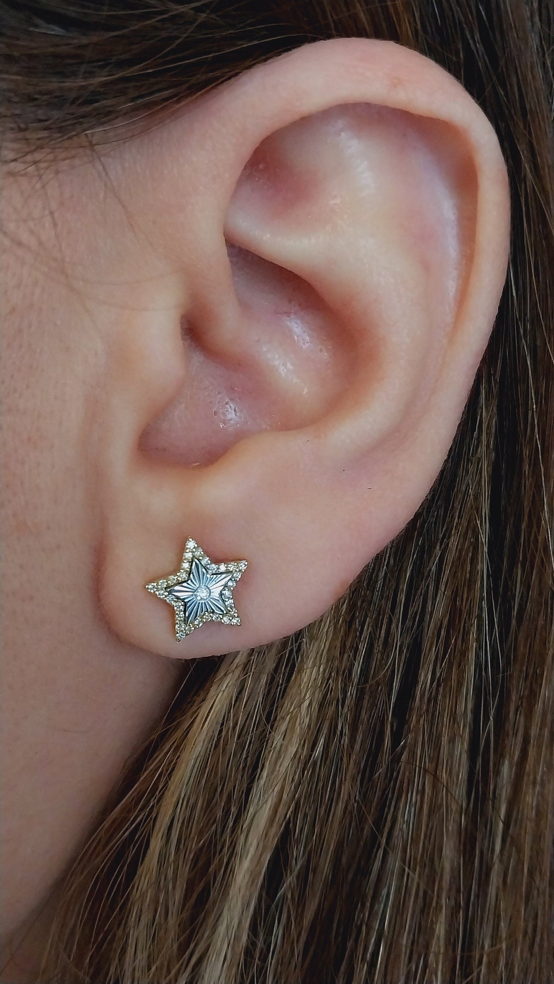 18K Gold Star-shaped Stud Earrings With Diamond | 14K Gold Star Motif ...