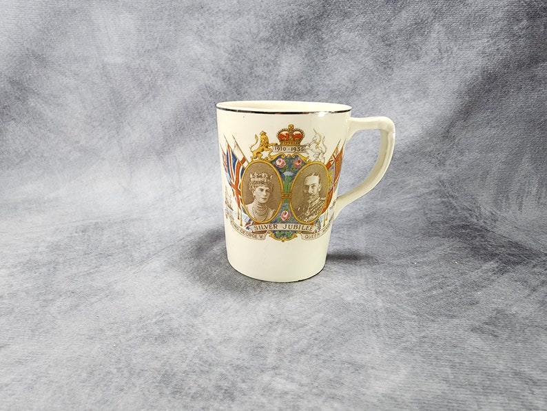 Antique King George V and Queen Mary Silver Jubilee 1935, Commemorative ...