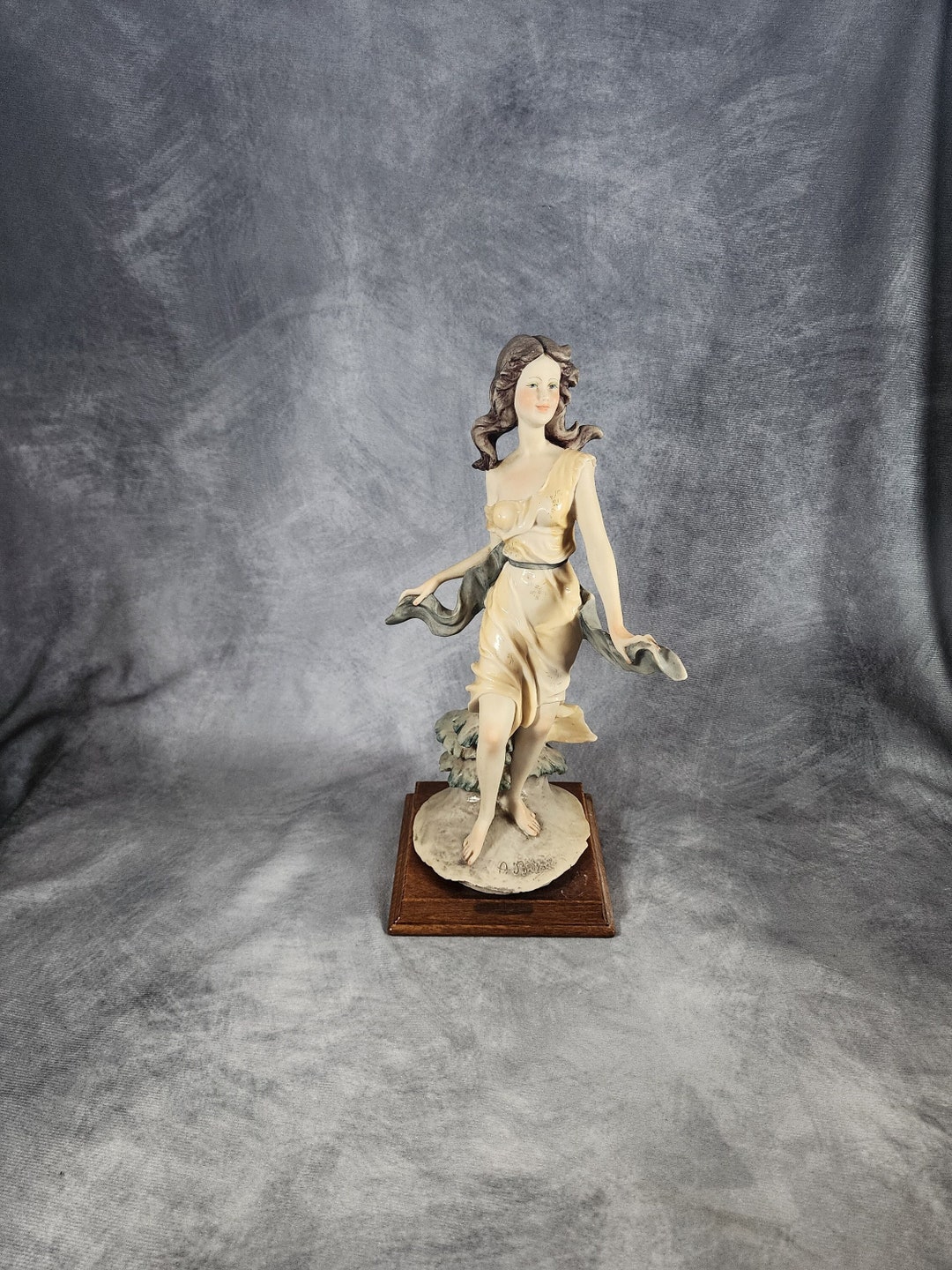 Vintage Capodimonte A Belcari Resin Figurine, Lady With Shawl Figurine, Italian Art, Italian ...
