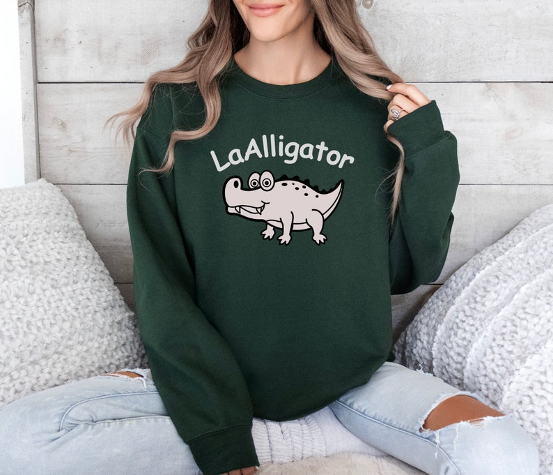 La Alligator Funny Sweater, Unisex Heavy Blend™ Crewneck Sweatshirt ...