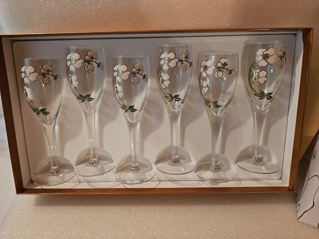 Perrier-jouët Champagne Iconic Belle Epoque Glasses 6 Pcs in Their ...