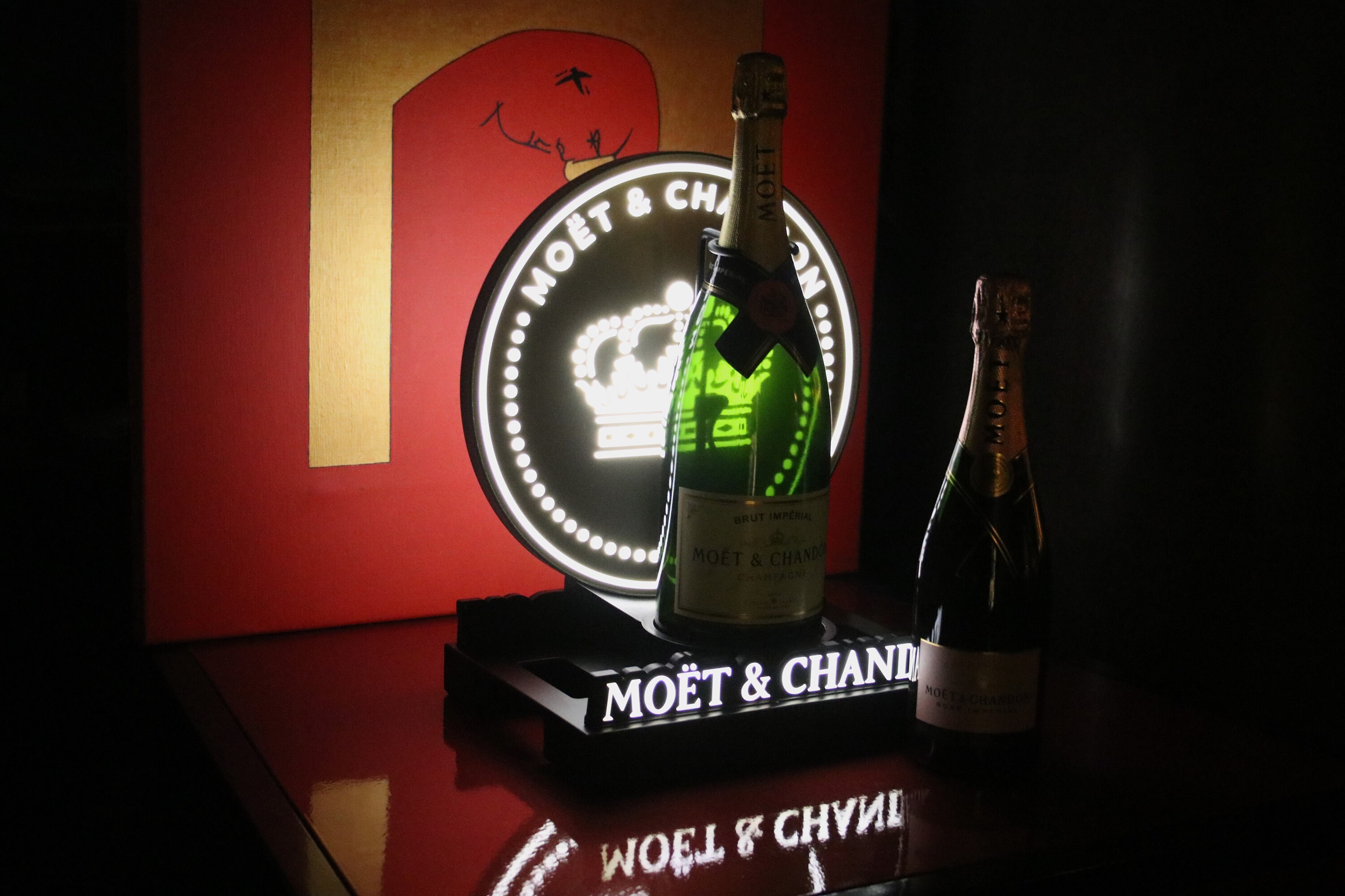 Moët & Chandon Colour-changing Bottle Display Stand, Luminous MOËT ...