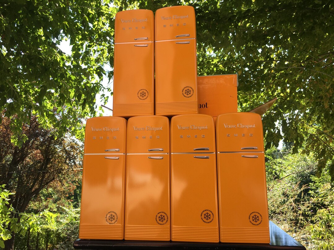 6 Veuve Clicquot Ponsardin SMEG Spectacular VCP Bar Decoration Orange ...