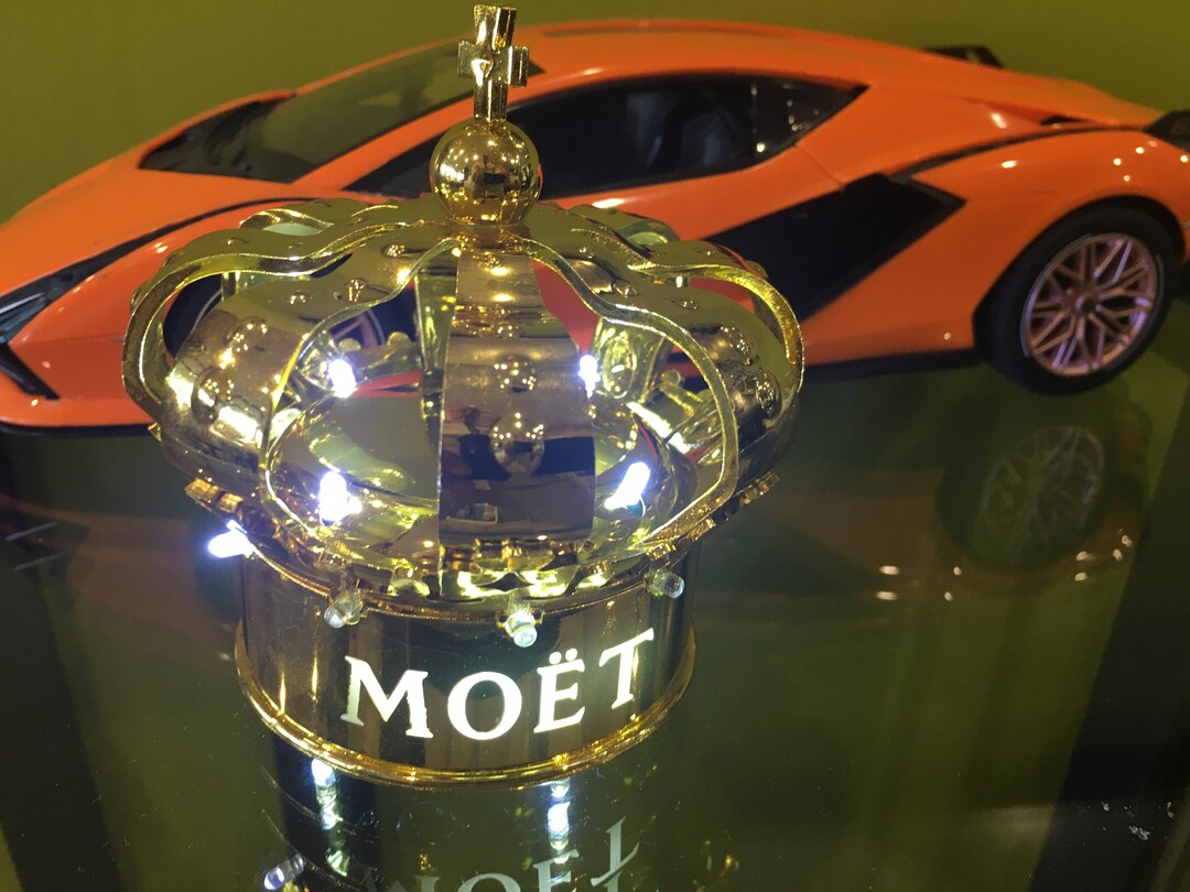 Moët & Chandon Gold Crown Light Bottle Decoration - Etsy