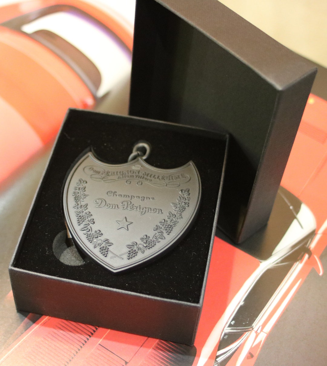 Dom Pérignon Champagne Pewter Key Ring in Dom Pérignon Presentation Box ...
