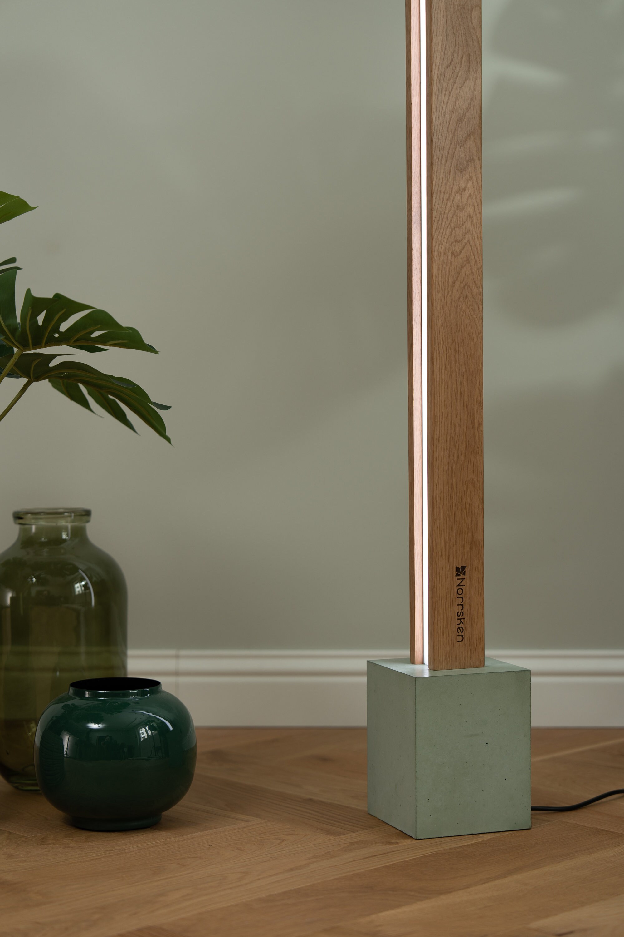 Floor Lamp Wood and Colored Concrete Dimmable, Color Adjustable LED ...