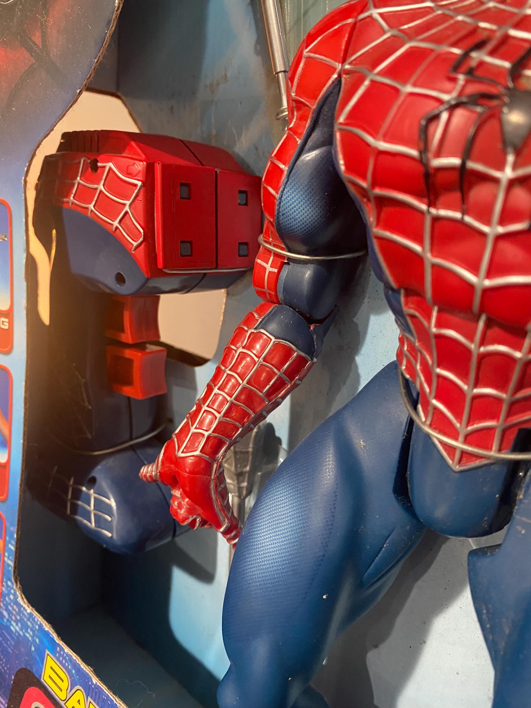 Vintage Official Movie Merchandise- Battle Action Spider- Man New in ...