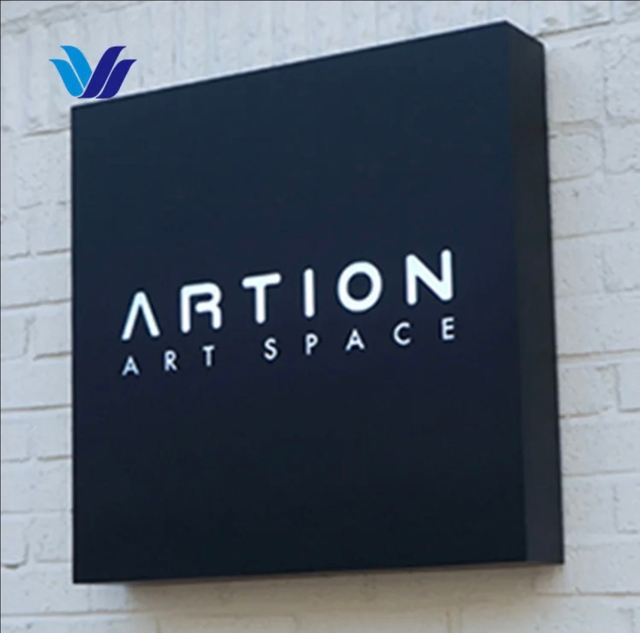 Custom Illuminated Sign , Lighted up Signs , Store Signs , Storefront ...