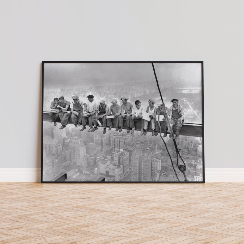 New York Construction Workers Lunching on a Crossbeam, Black and White ...