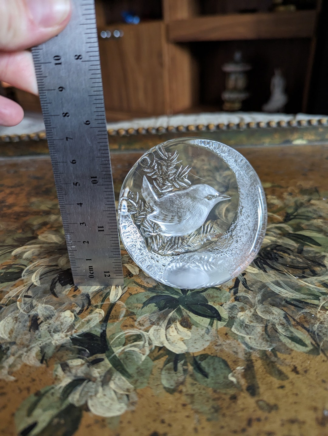 Mats Jonasson Sweden Fulleadrd Crystal Paperweight With Detailed Etched