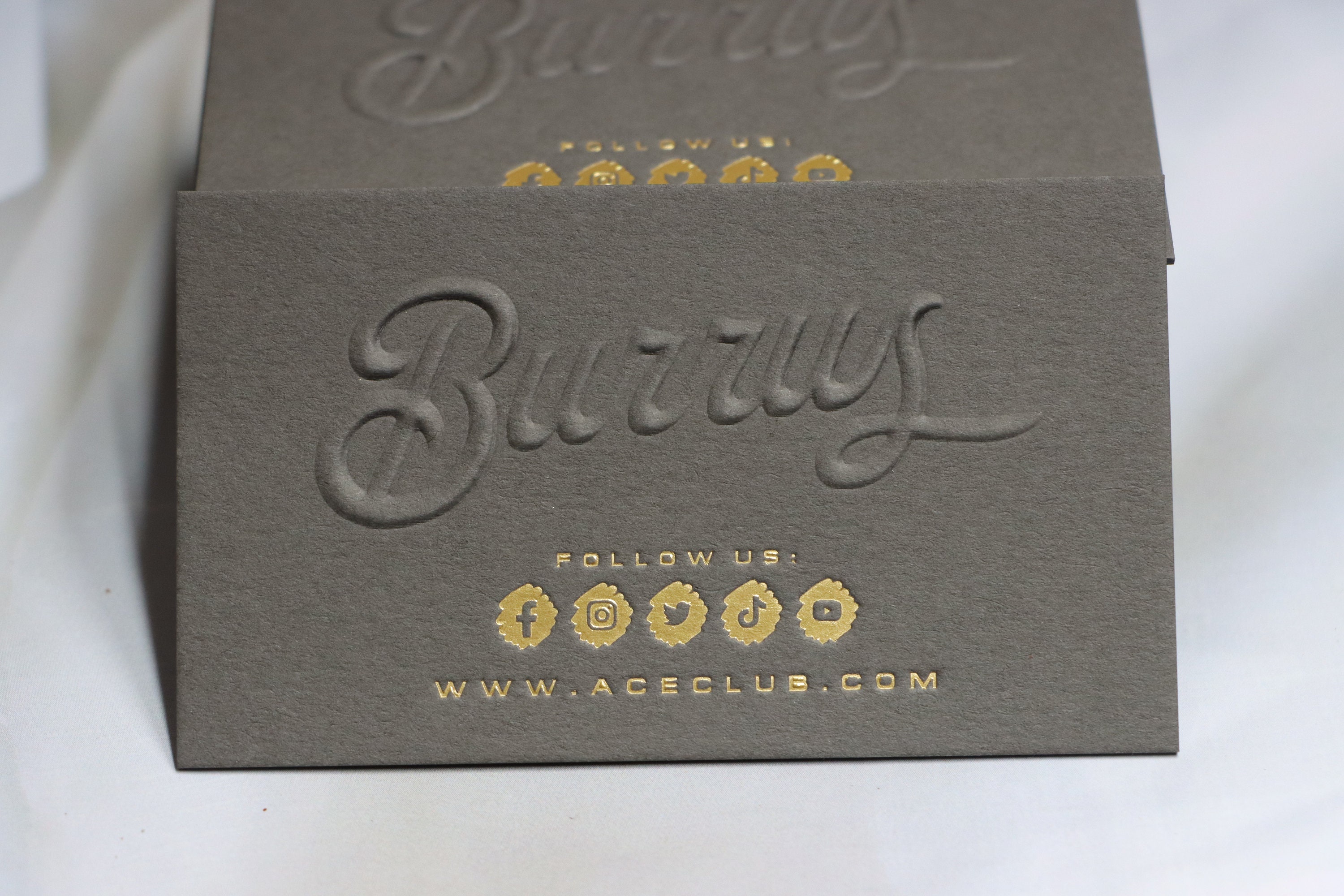 100 LUXE Embossed Business Cards | Grey Foil Stamped Calling Cards ...