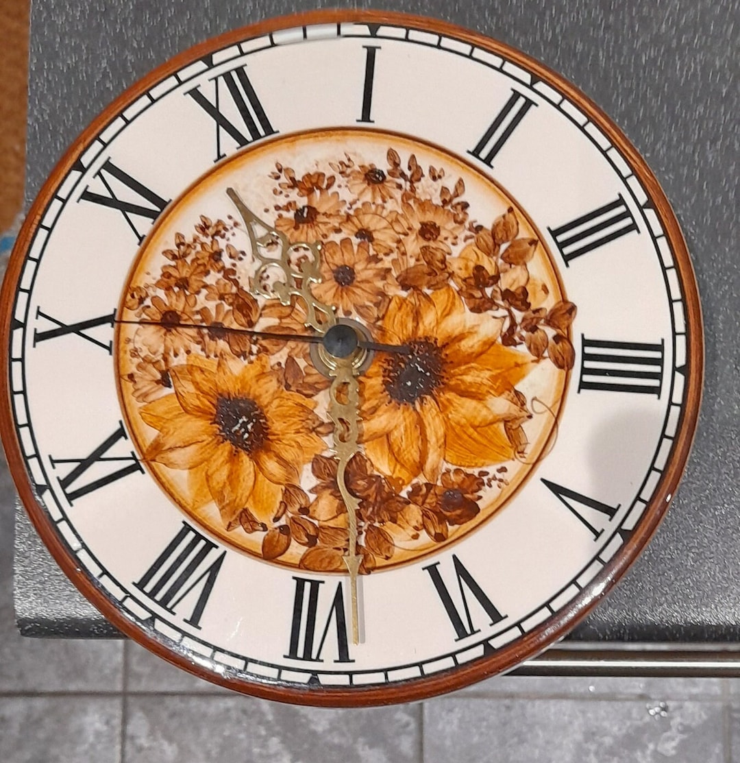 Vintage Jersey Pottery Floral Wall Clock Battery Operated - Etsy