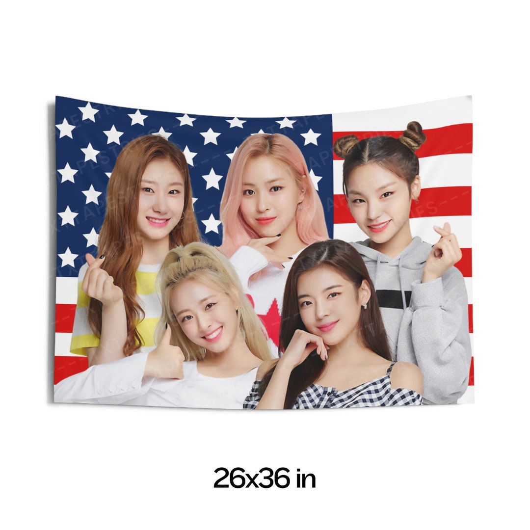 Itzy Members Group Photo Flag Banner, Itzy Members American Tapestry ...