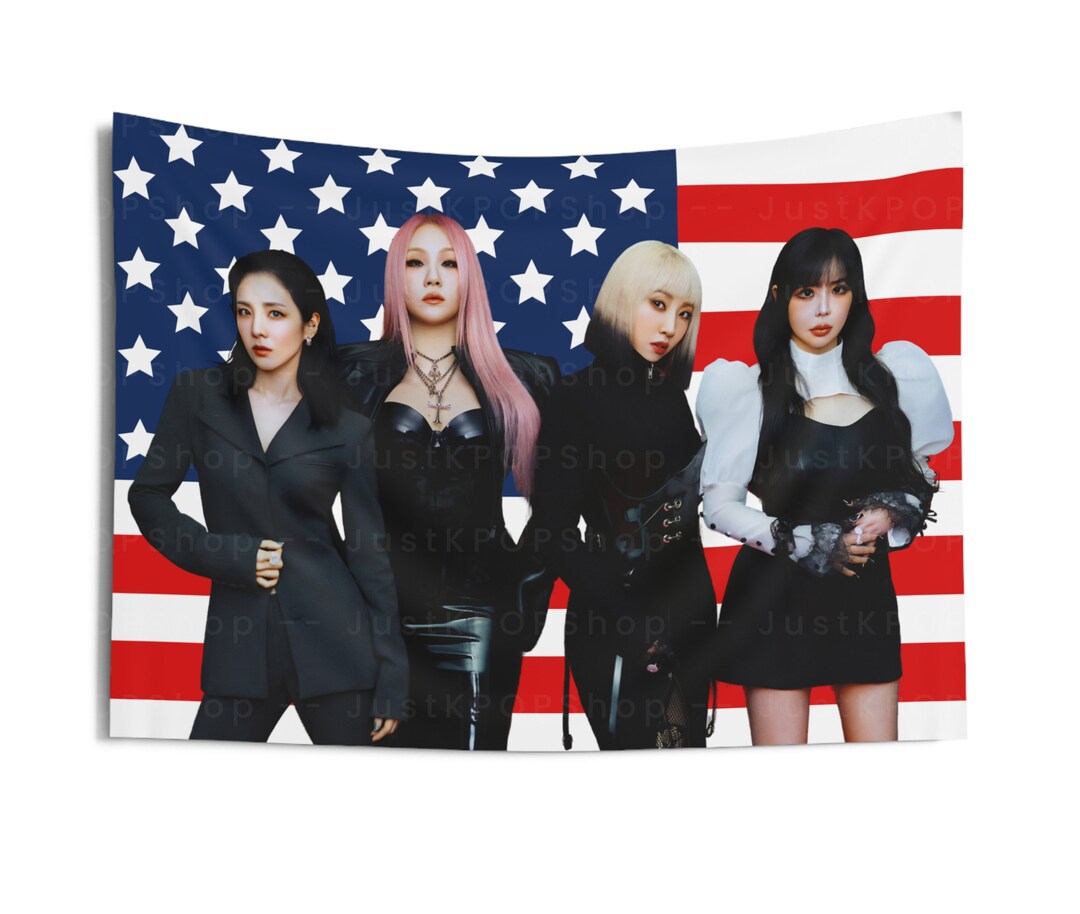 2NE1 Members Stunning Look American Flag, 2NE1 American Tapestry, 2NE1 ...
