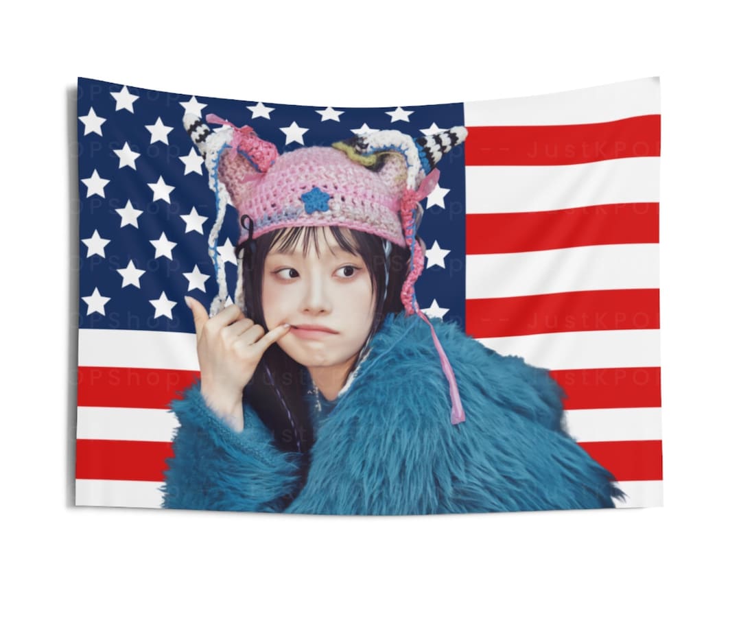 Loona Chuu Cute Pose American Flag, Chuu American Flag Tapestry, Chuu ...