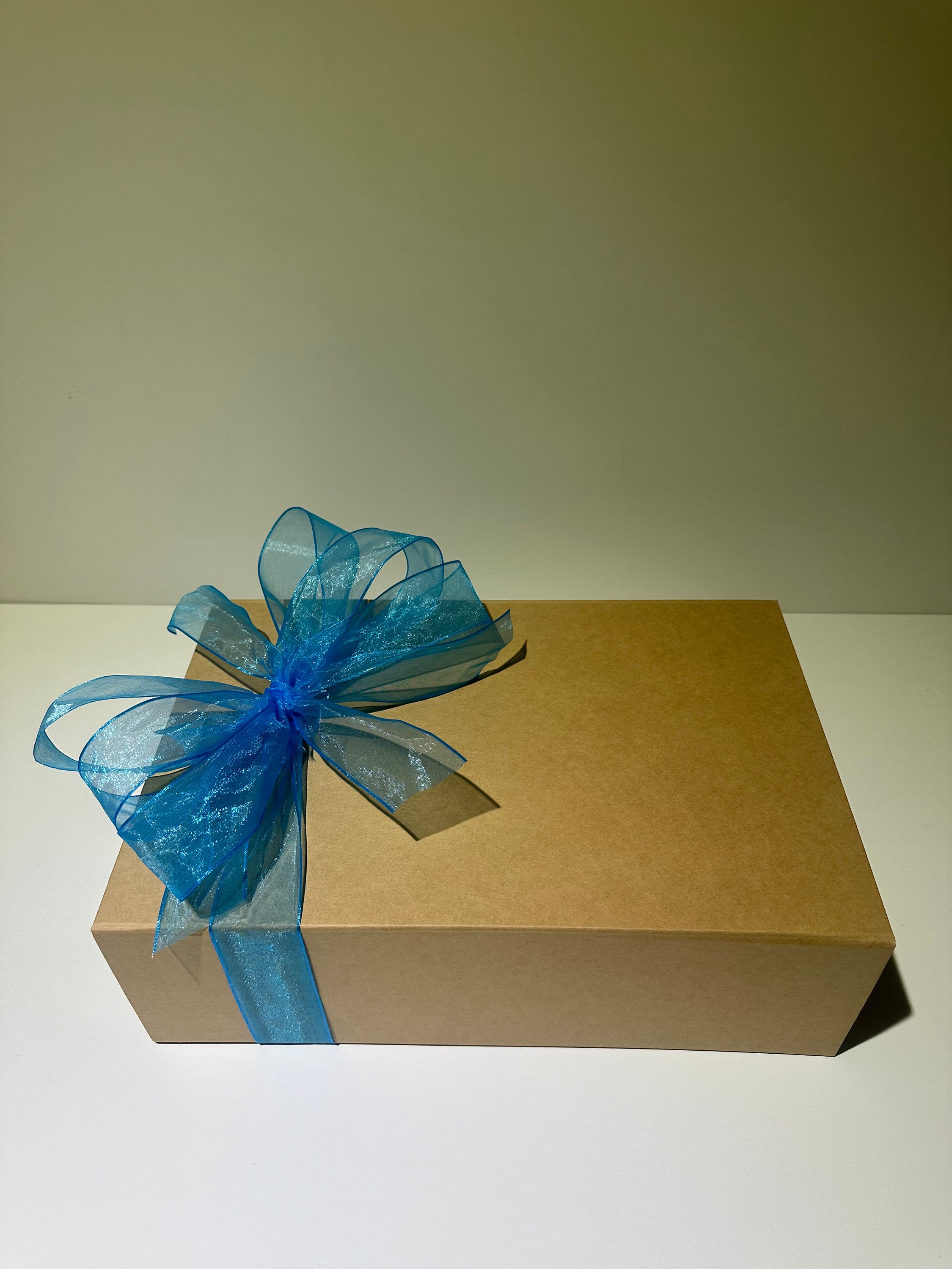 Beach Theme Gift Box for Friends, Family, Colleagues. Give a Summer ...