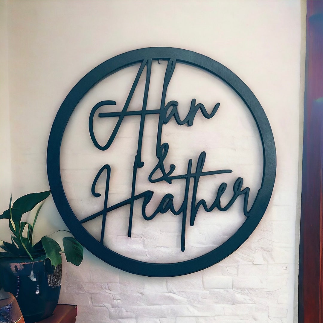 Personalized Circle Name Sign Wooden Couples Name Sign Bridal Shower ...