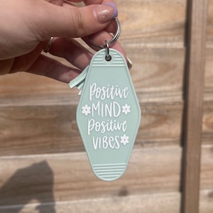 Positive Vibes - Fun Personalised Motel Keyrings - Unique Slogan ...