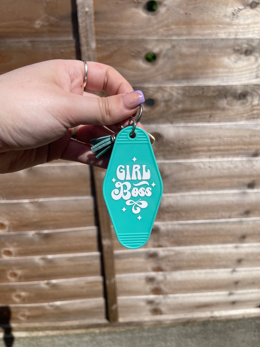 Girl Boss - Fun Personalised Motel Keyrings - Unique Slogan Keyrings ...