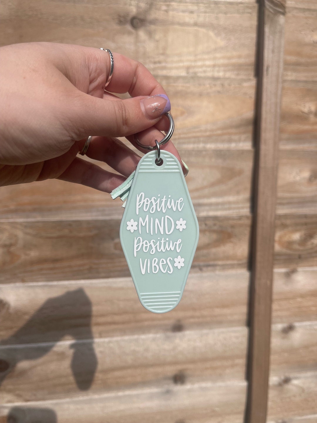 Positive Vibes - Fun Personalised Motel Keyrings - Unique Slogan ...