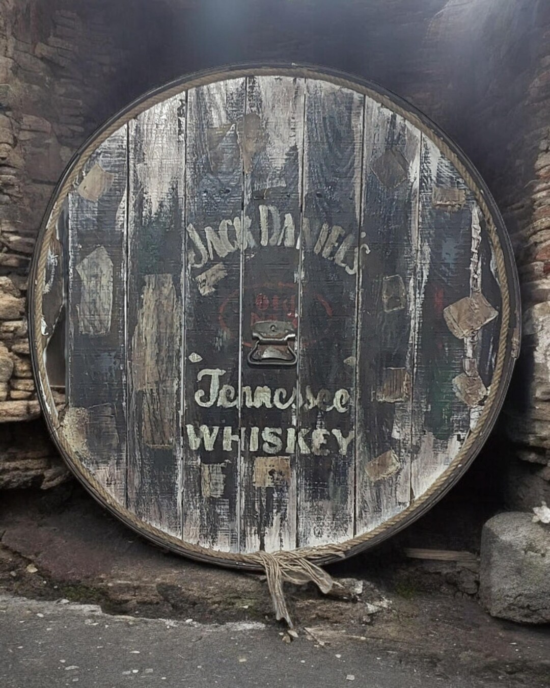 Jack Daniels Logo Wall Painting Round Shaped Wood Unique Special Design ...