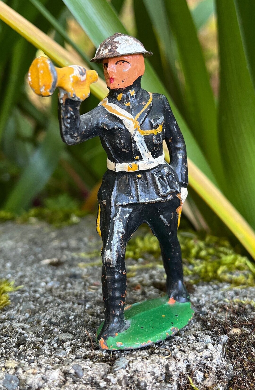 WWI Lead Soldier - Bugler, Long Stride With Tin Helmet - Barclay - Etsy