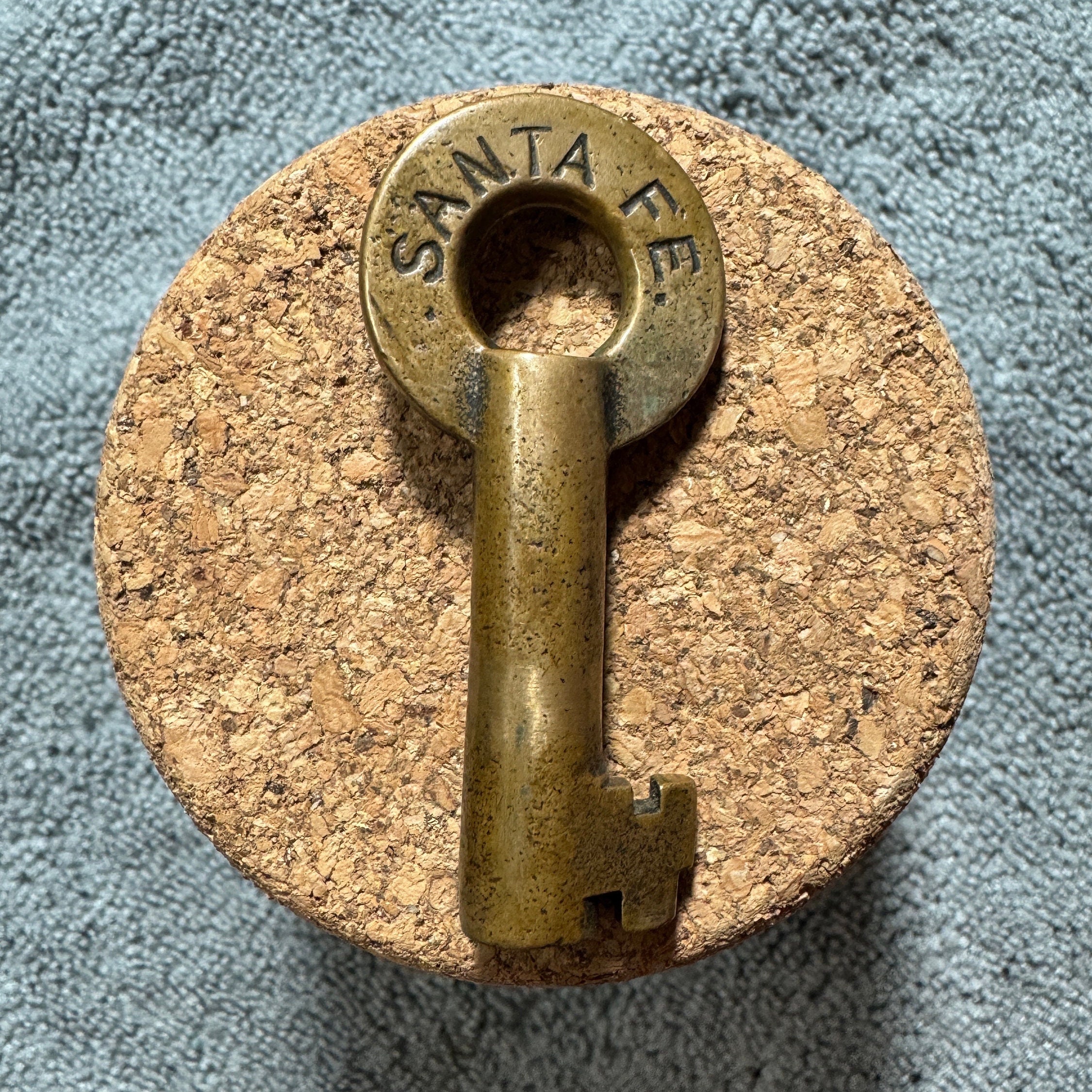 Santa Fe Tool House TH Brass Key Railroad Hollow Barrel Oval Adams and ...