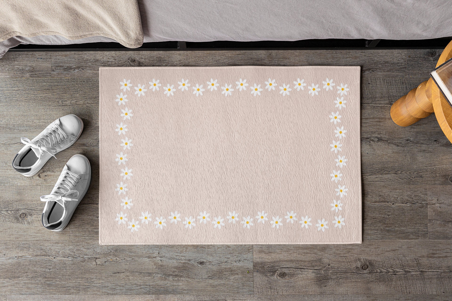 Daisy Boarder Rug for Dorm and Bedroom, Bedroom Decor, Daisy Boarder ...