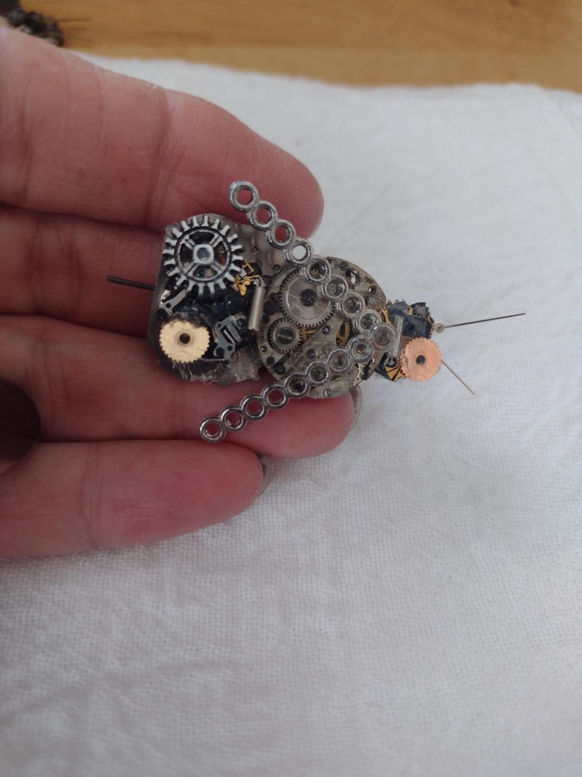 Steampunk Faux Mechanical Bee, Gears and Jewelry Bee/ Hornet - Etsy