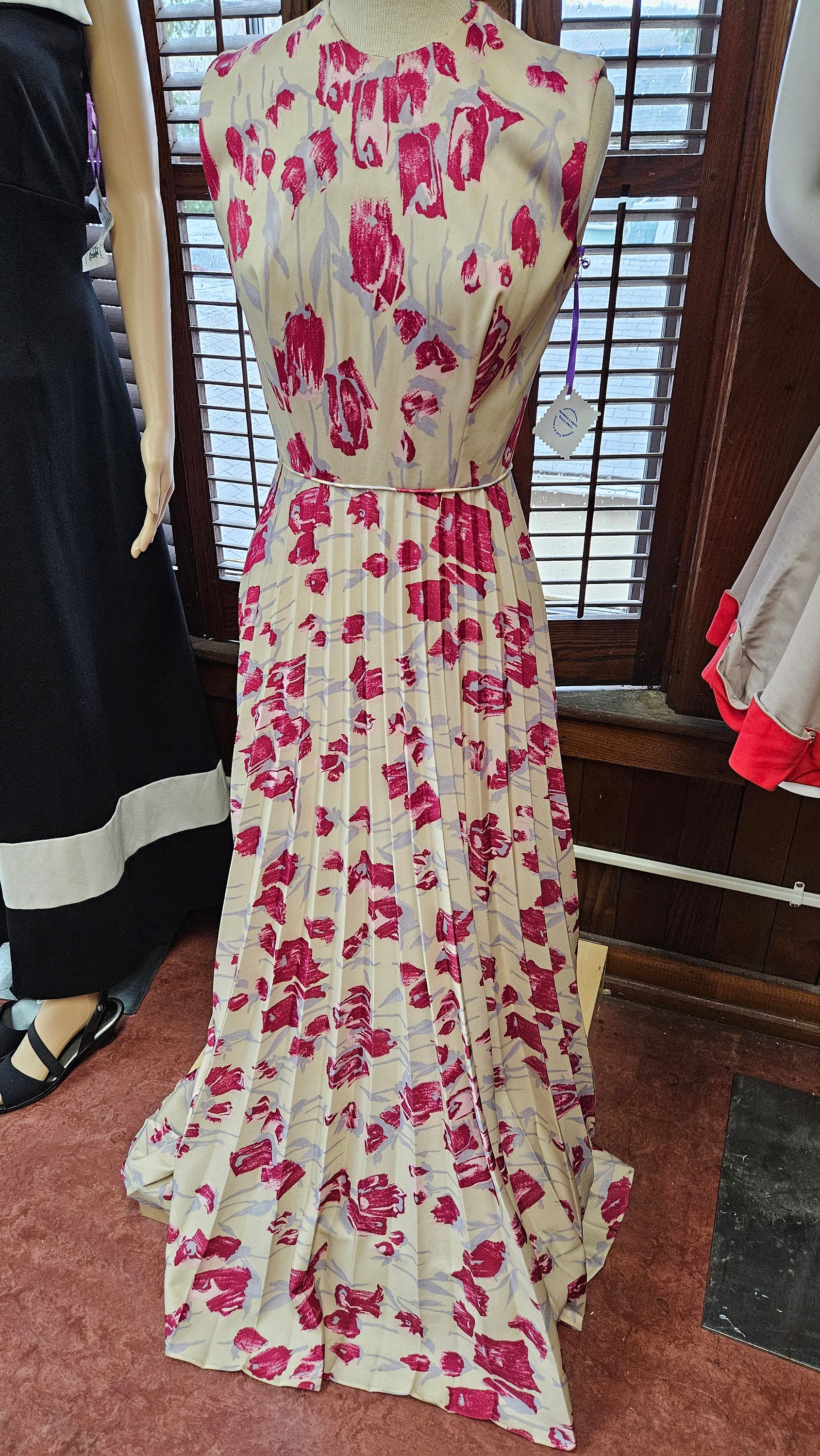 1970s Rose Print Polyester Gown - Etsy