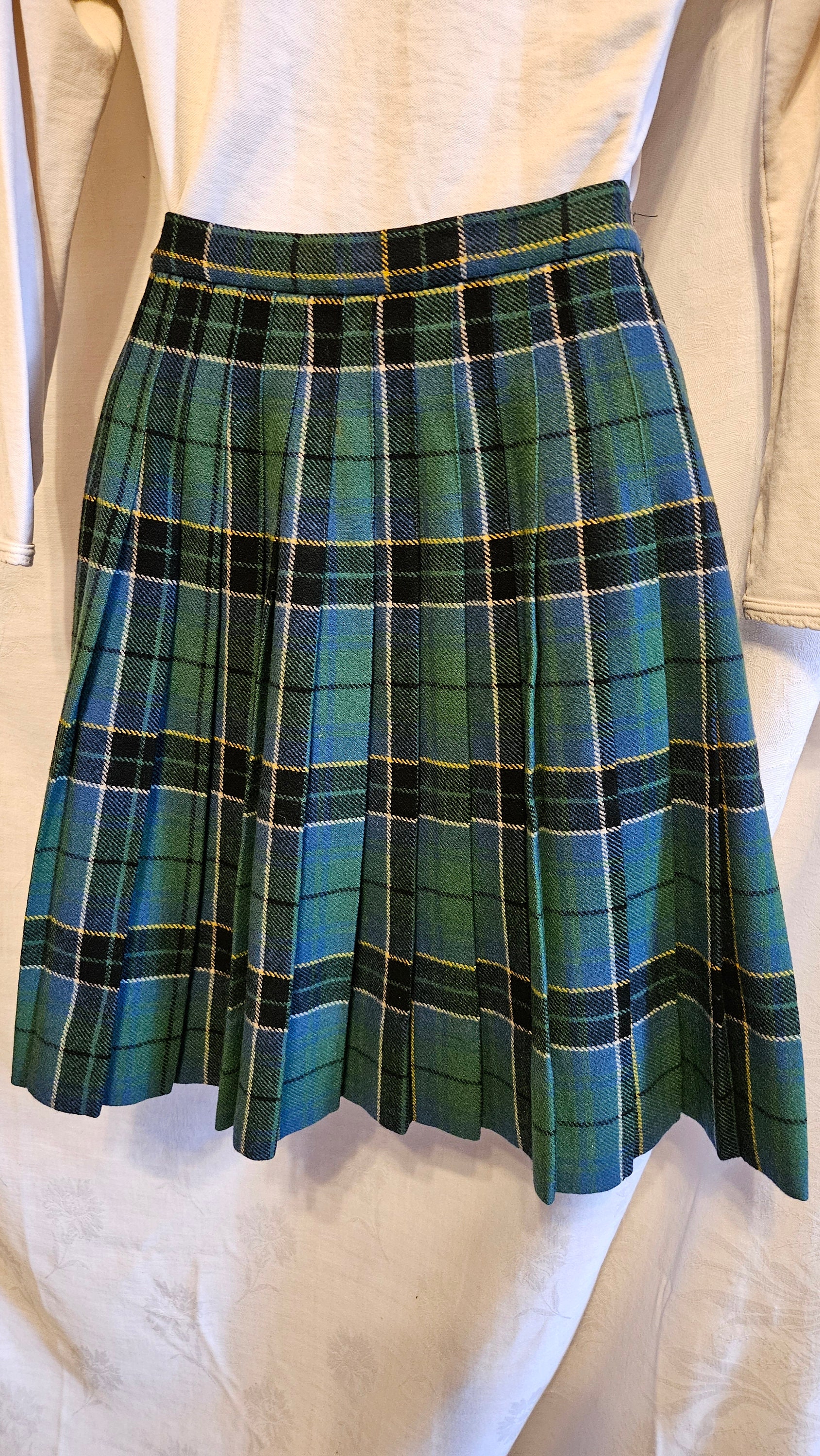 1960's Green Navy Yellow Laird Portch of Scotland Wool - Etsy