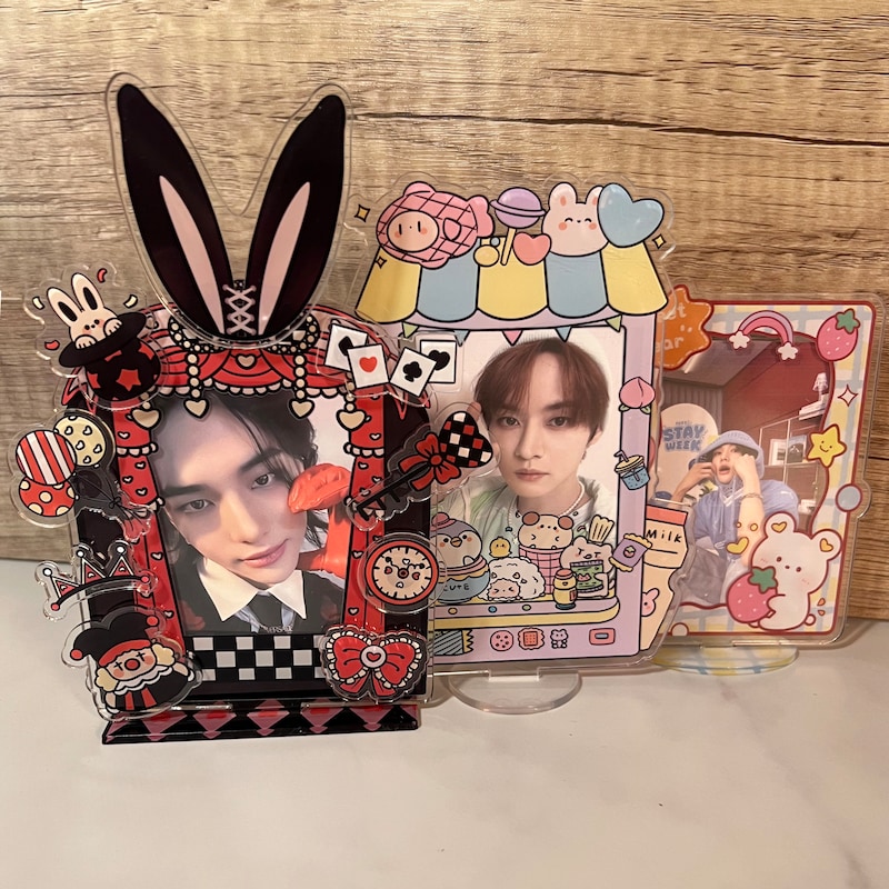 Alien Stage Photocard - Etsy