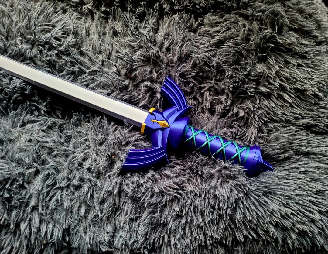 Fully Collapsing Master Sword With Optional Glow-in-the-dark Blade ...