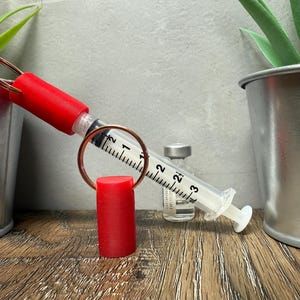 Universal Silicone Syringe/vial Cap Holder – for EMS, Nurses ...