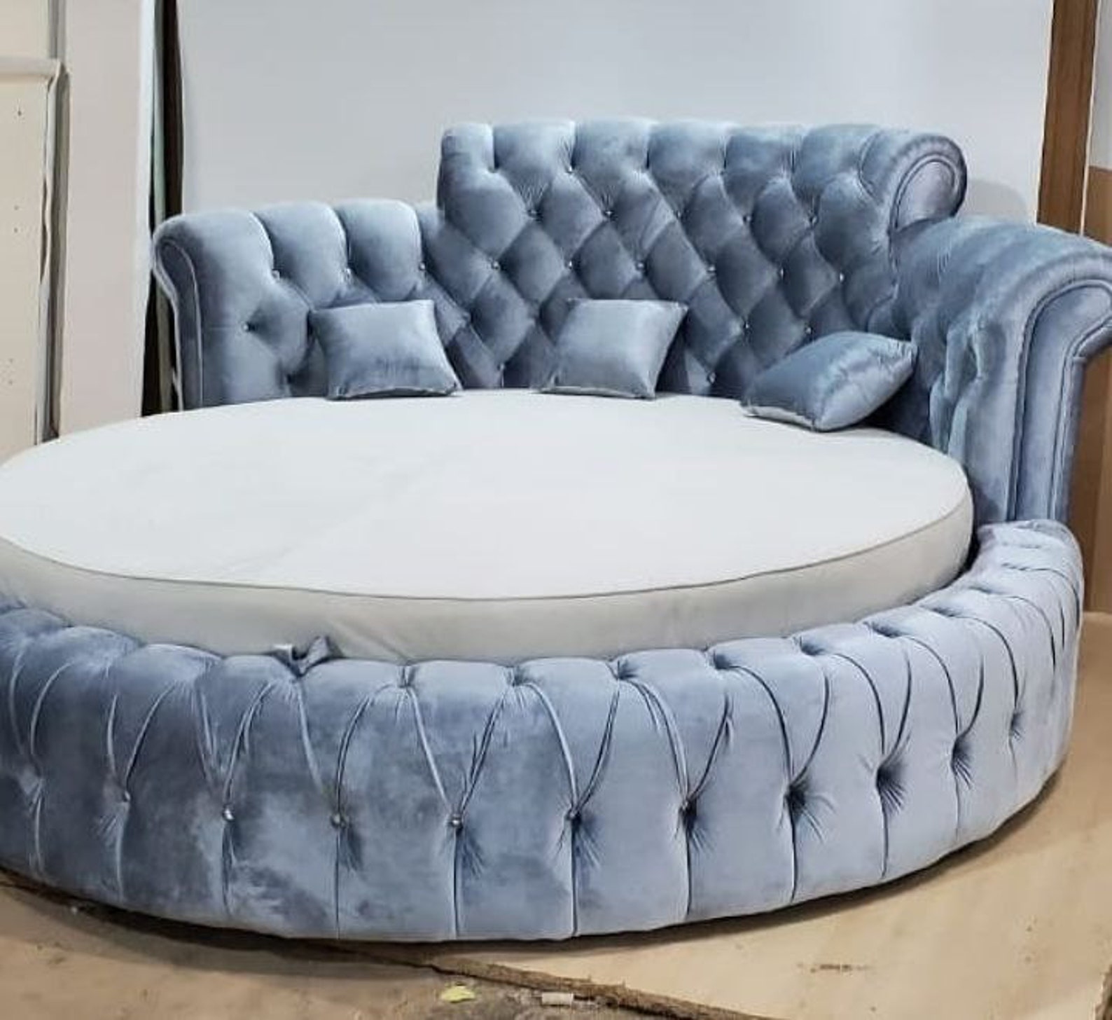Round Bed Amelia, Full Size, Queen Size, King Size, Custom Furniture ...