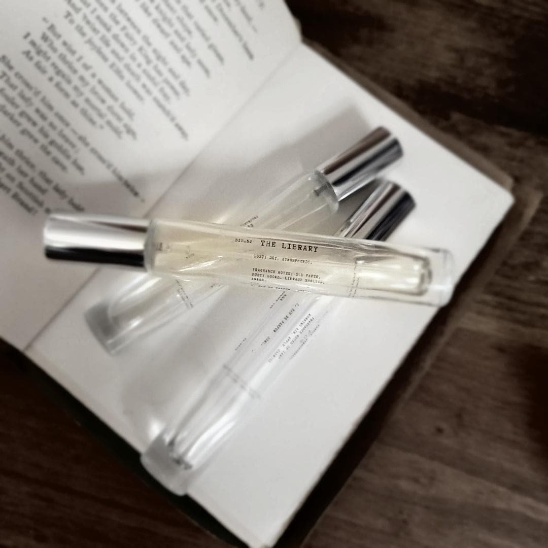 Library Perfume. the Smell of Old Books. Cologne. 10ml - Etsy